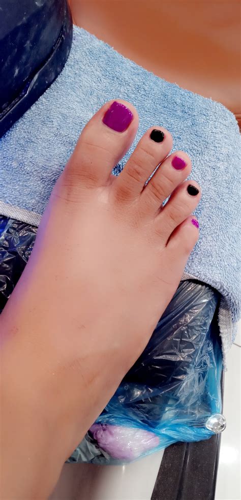Cute Toes 💜🖤 R Feetloversheaven
