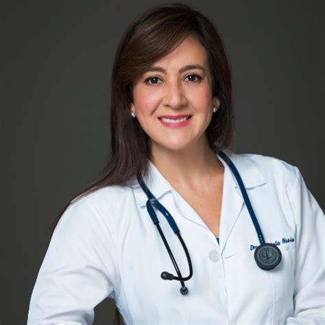Daniela Navia Médico Instituto Ecuatoriano De Seguridad Social Linkedin
