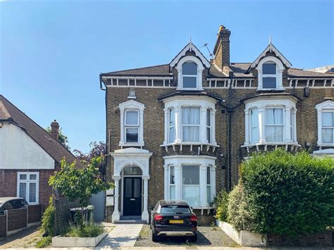 2 Bed Flat For Sale In Hither Green Lane Hither Green London Se13