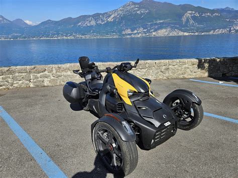 Europe à Moto Et Je Continu à Mamuser Avec Le Ryker Pour Tester