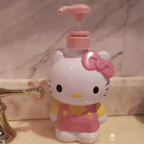Hello Kitty Soap Dispenser Sanrio Bottle 500ml Depop