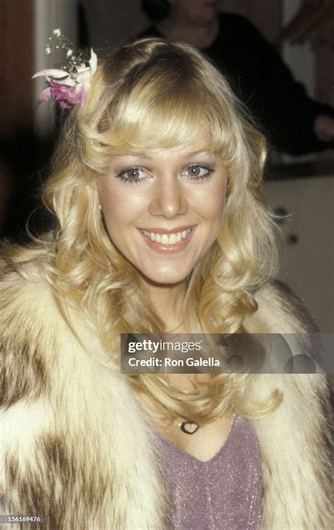 Actress Holly Lynn Johnson Attends 37th Annual Golden Globe Awards On