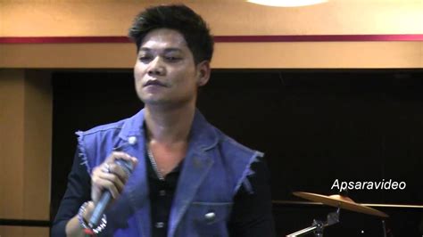 ព្រាប សុវត្តិ Preap Sovath Sings A Khmer Leur Song On His 2013 Usa Tour