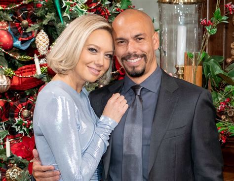 The Holidays Come To Genoa City And The Young And The Restless Photos