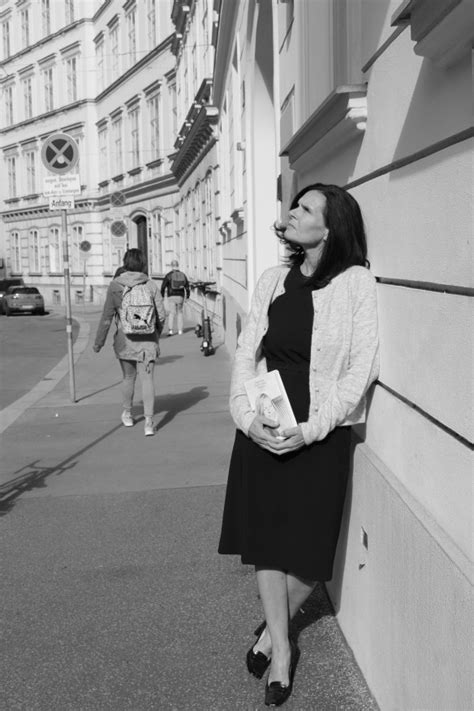 „liebe Kann Ein Selbstbild Stärken Oder Schwächen“ Dagmar Strobl Model Romanjubiläum Malina