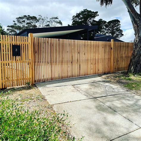 Timber Batten Fencing Mornington Peninsula Foreshore Fencing