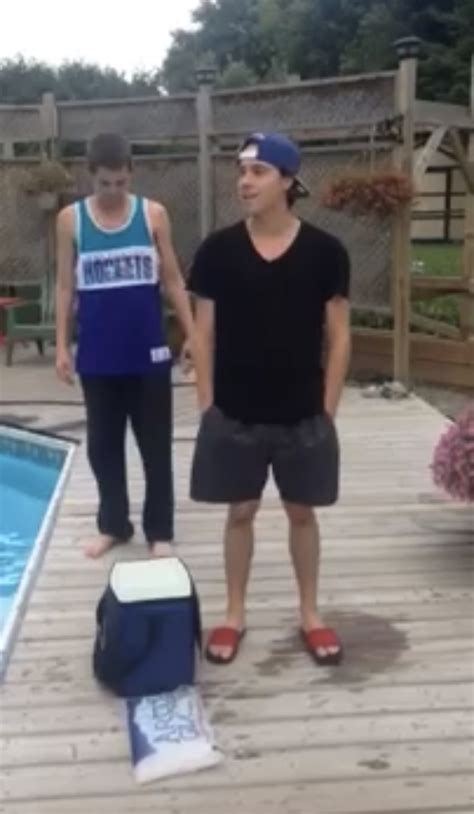 Munro Chamberss Feet