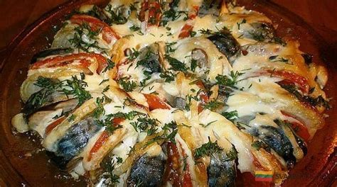 Žuvis Su Pomidorais Ir Svogūnais