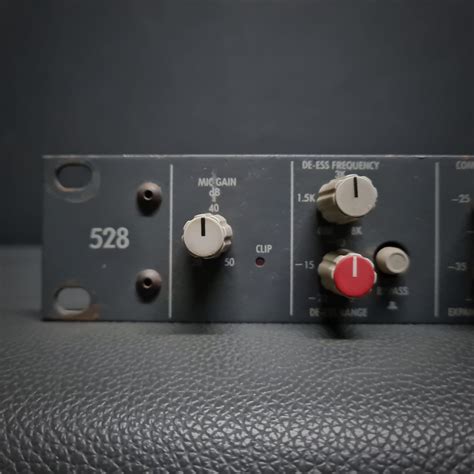 Symetrix 528 Voice Processor We Buy Guitars