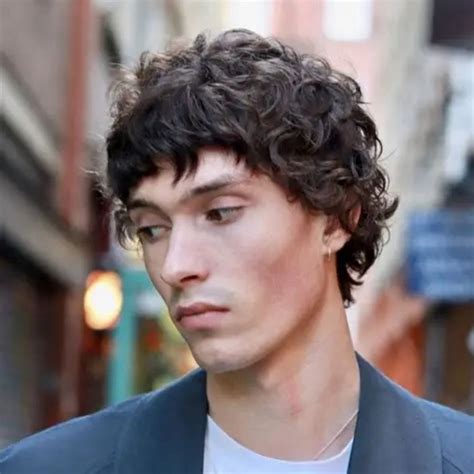 Curly Hair Bowl Cut Trendy Styles And Tips