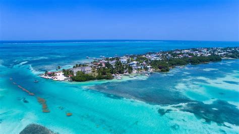 About Caye Caulker Island Magic Beach Resort