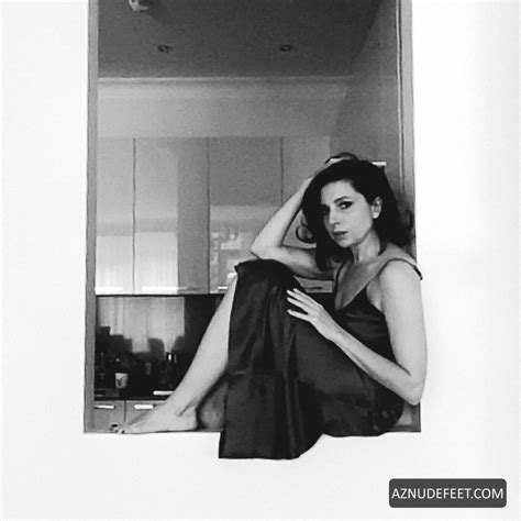 Alisa Khazanova Feet Aznudefeet