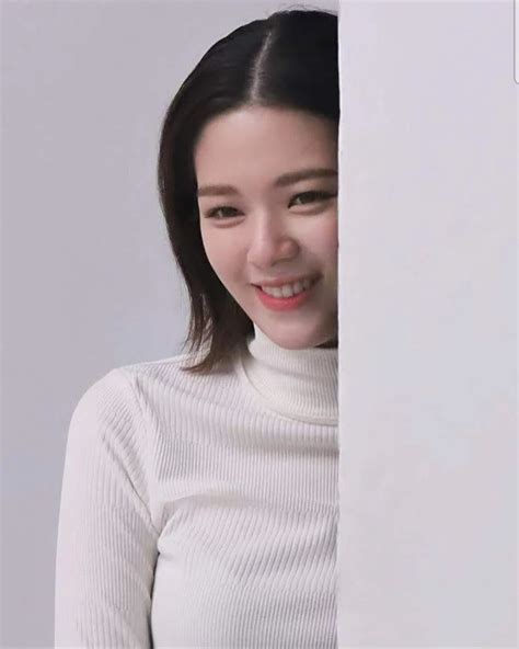 Shy Jeongyeon Rjeongyeon
