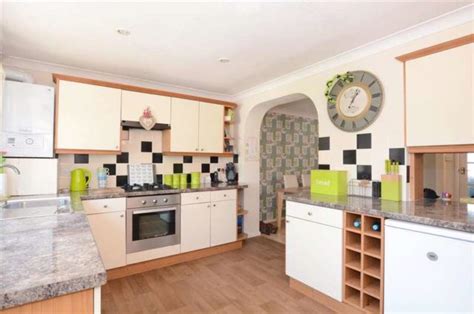3 Bedroom Semi Detached House For Sale In Roedean Road Worthing Bn13