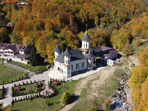 Mănăstirea Codreanu Galerie Foto Imagini Cu Obiective Turistice