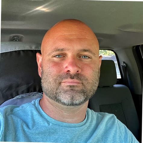 Jerrel Harderwijk Email And Phone Number Shalom Radio Suriname Contactout