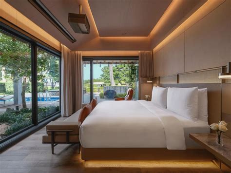Amber Pure Hill Hotels And Resorts Jeju Jeju Book A Michelin Guide Hotel