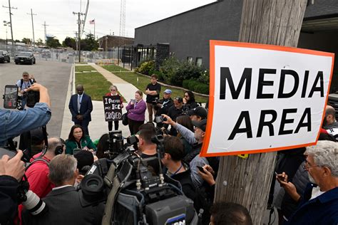 ‘on Background Is Common Journalism Lingo What Does It Mean Poynter