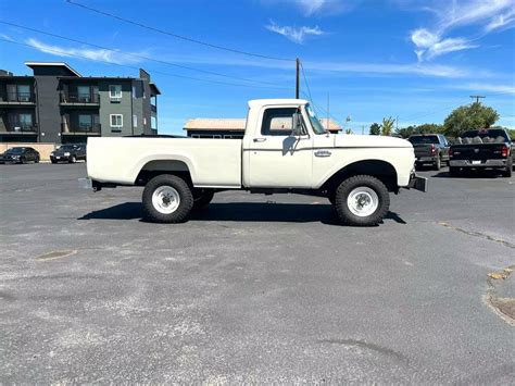 1966 Ford F100 Stepside Lifted