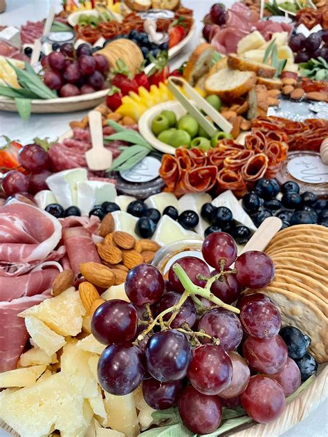 Medium Board Nosh Social Co