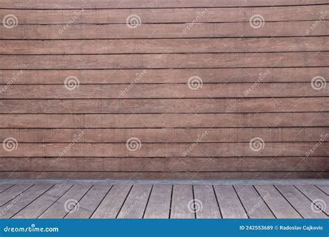 Hardwood Cumaru Deck Oiled Texture Wood Decking Surface Sanded And Freshly Oil Refinished After