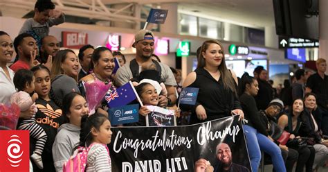 Nz Commonwealth Team Welcomed Home With Cheers And Haka Rnz News