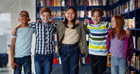 Premium Photo Portrait Of Multiethnic Classmates Hugging And Smiling