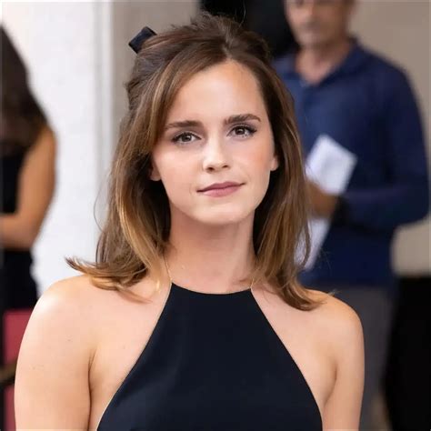 Uncover The Latest Trend Medium Length Hairstyles For Wavy Hair