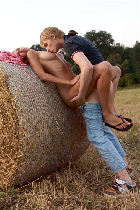Young Amateur And Her Boyfriend Have Sex Up Against A Round Bale In A