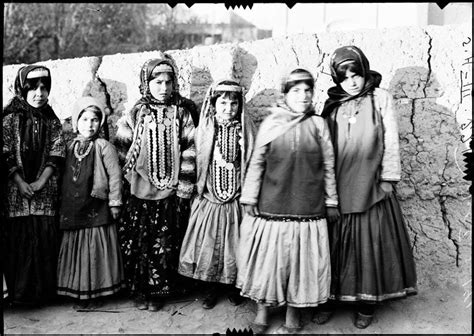 Azeri Girls Azerbaijan Naxçıvanlı Qızlar 1905 Ci Il Fotoqraf Sven