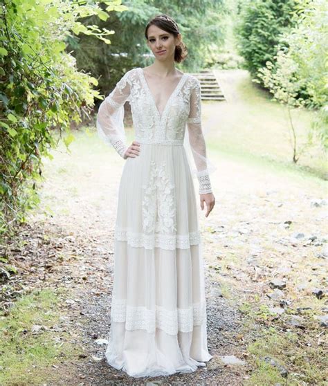 Boho Wedding Dress Lace Wedding Dress Long Sleeve Bohemian Wedding