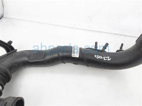 2022 Ford Escape Air Intake Inlet Tube Assy Lx6z 9c623 F