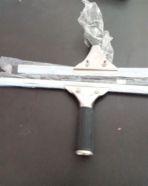 Glass Cleaning Squeegee Size 45 At ₹ 125piece In Thiruvananthapuram