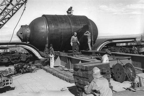 How The Manhattan Project Gained Momentum In Building The Atomic Bomb
