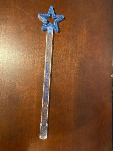 Walt Disney World Magic Kingdom Castle Cinderella Royal Table Wand