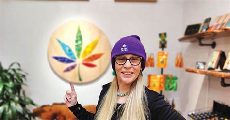Budtender Of The Month Lori Eckberg Leaf Nation