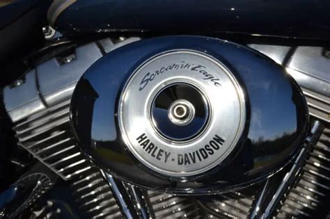 Harley Davidson Dyna Super Glide 100th Anniversary Edition