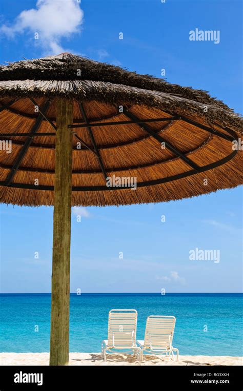 Chaises De Plage Sur La Plage De Grandanse Grenade Îles Du Vent Antilles Caraïbes Amérique