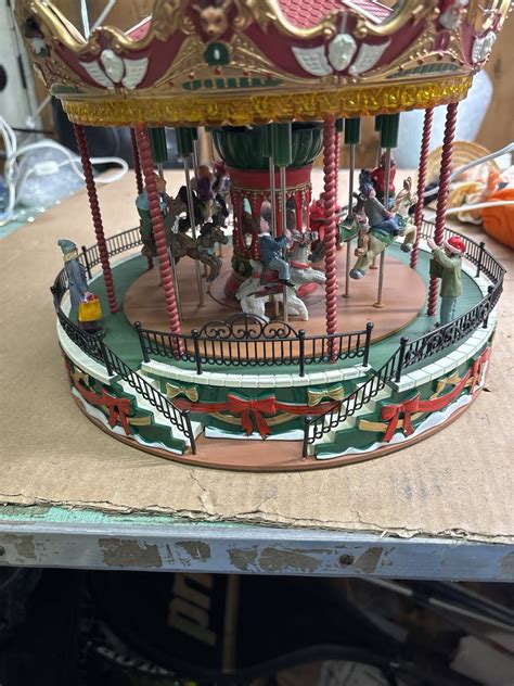 Lemax Animated Christmas Village Carousel Music And Lights Does Not