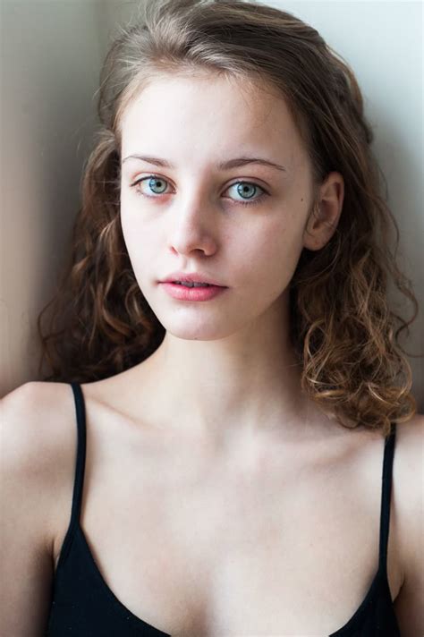 Fresh Face Ritratti