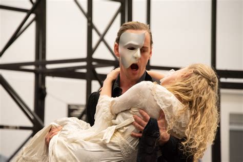Probeneindruck Mit Interviews Das Phantom Der Oper Im Wiener Ronacher