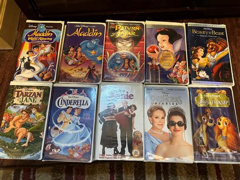 Walt Disney Vhs Tapes In Clamshell Case Etsy