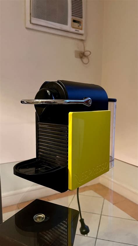Nespresso Pixie Clips Machine On Carousell