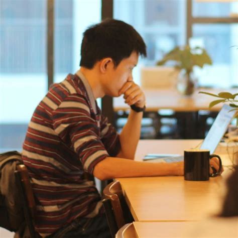 Can A Dependent Pass Holder Work In Singapore