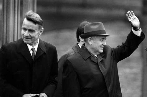 Nöyryytetty Gorba Lähti Kohtalokkaalla Hetkellä Suomenmaafi