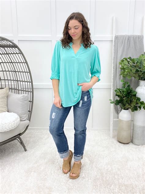 Dear Scarlett Happy Days Ahead Short Sleeve Smocked Top Mint