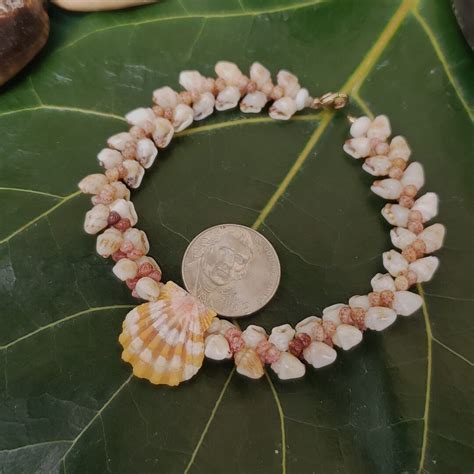 Momi Shell Bracelet Kahelelani Shell Bracelet Hawaiian Sunrise Shell