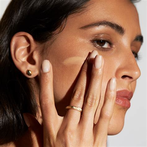 Base Max Factor Facefinity 10