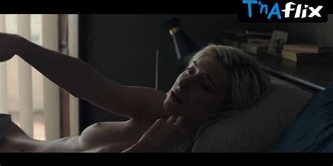 Elizabeth Debicki The Burnt Orange Heresy Sex Scene