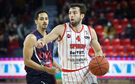 Phoenix Brussels Laat Kevin Franceschi Gaan En Trekt Sergio Llorente